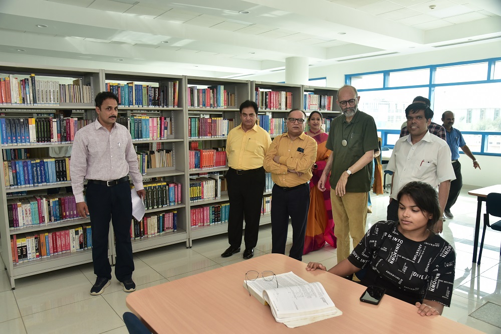 Farewell to Mr. Ram Prakash, Library Professional Trainee, Central ...